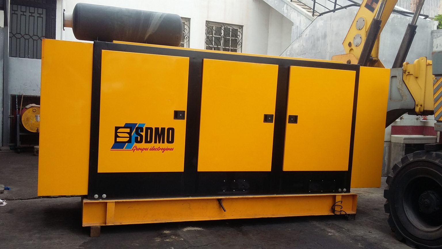 GROUPE ÉLECTROGÈNE 250 KVA SDMO - ENERGYLOC
